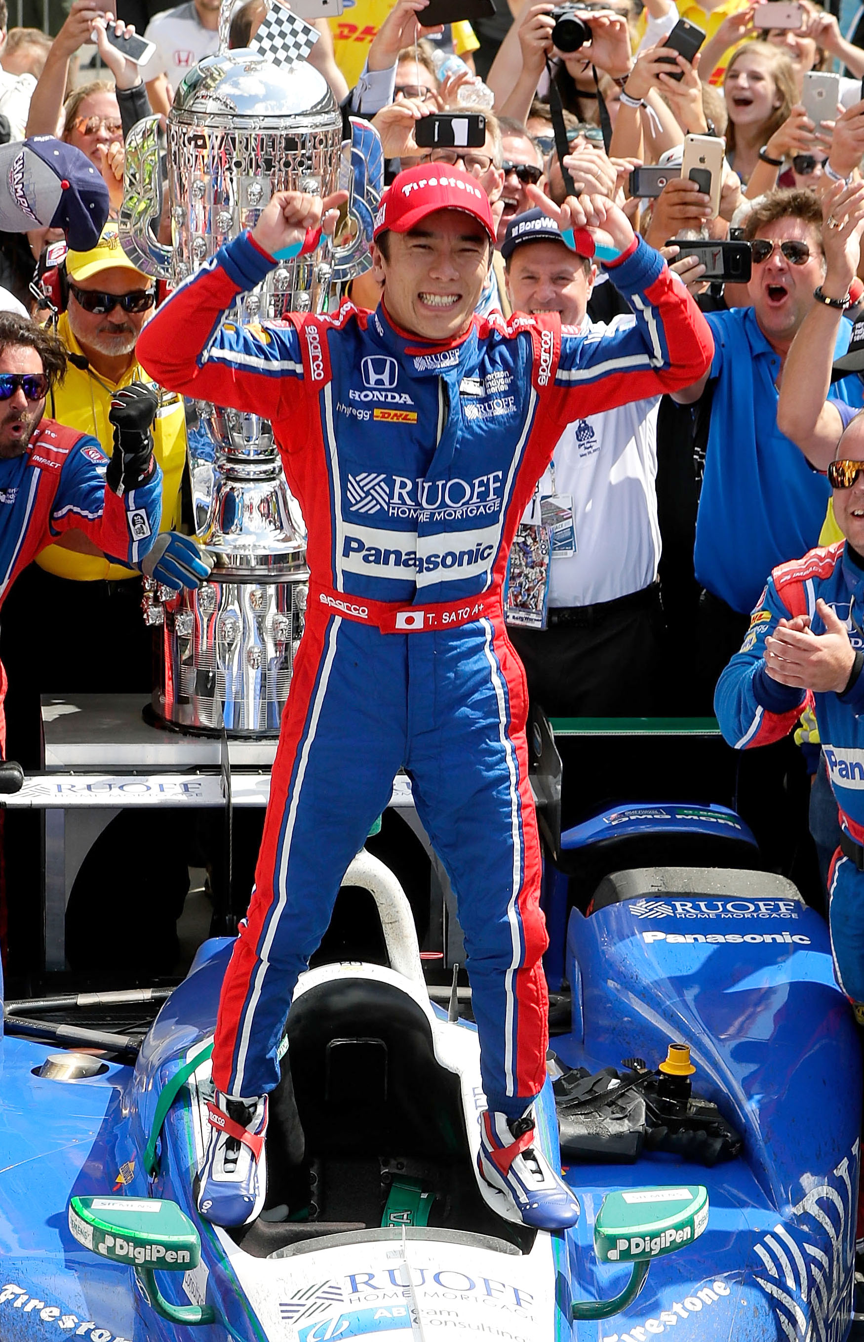 Motor racing: Sato becomes 1st Japanese to win Indy 500
