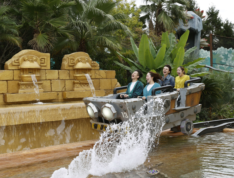 Universal Studios Japan opens world's 1st Donkey Kong-themed area