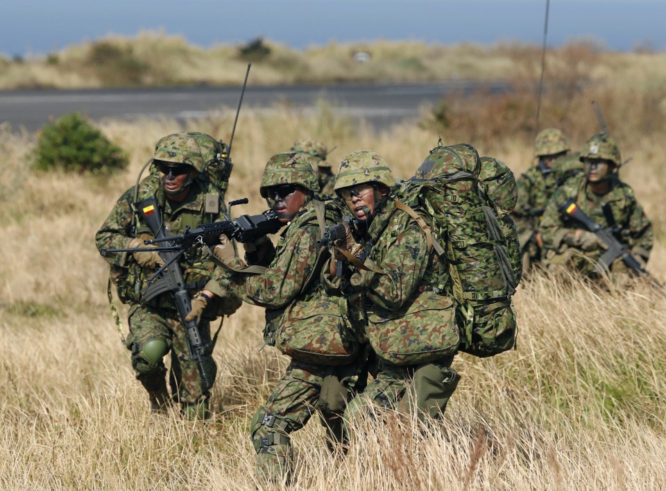 Japan amphibious unit, U.S. Marines conduct drills on remote islands