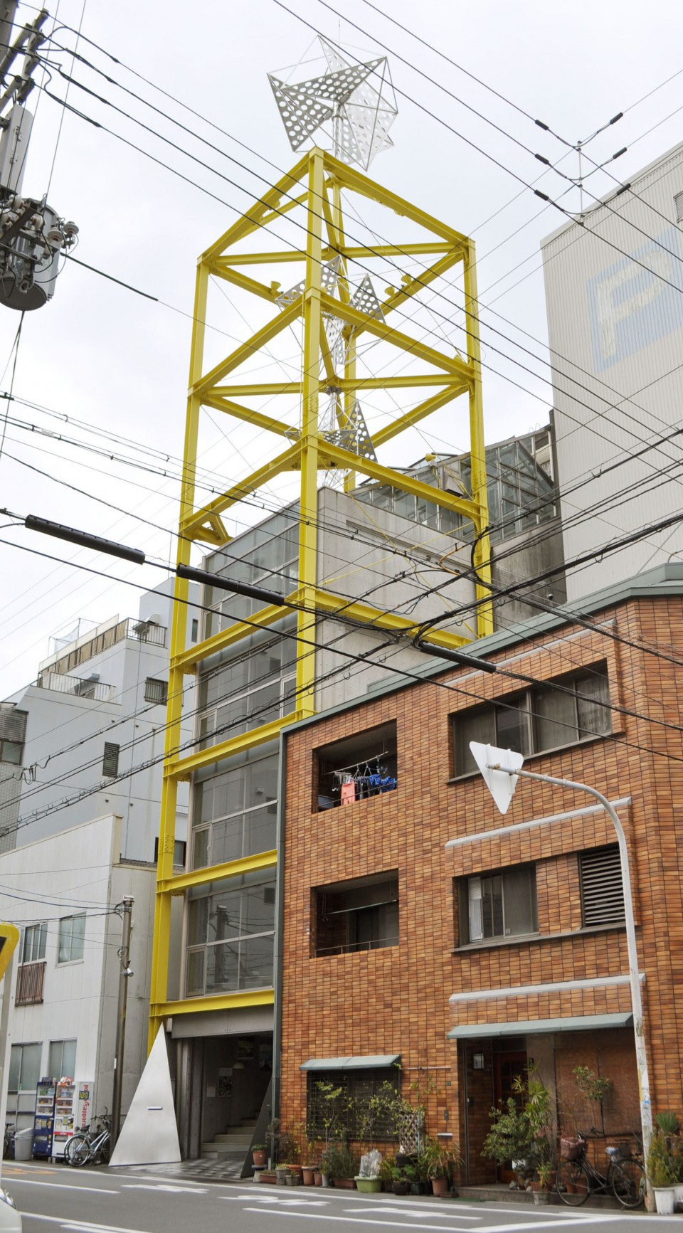 Osaka building with distinctive wind sculptures has enduring appeal