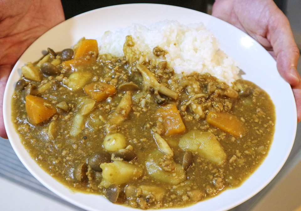 Households hit by 10 year high Japanese curry rice price