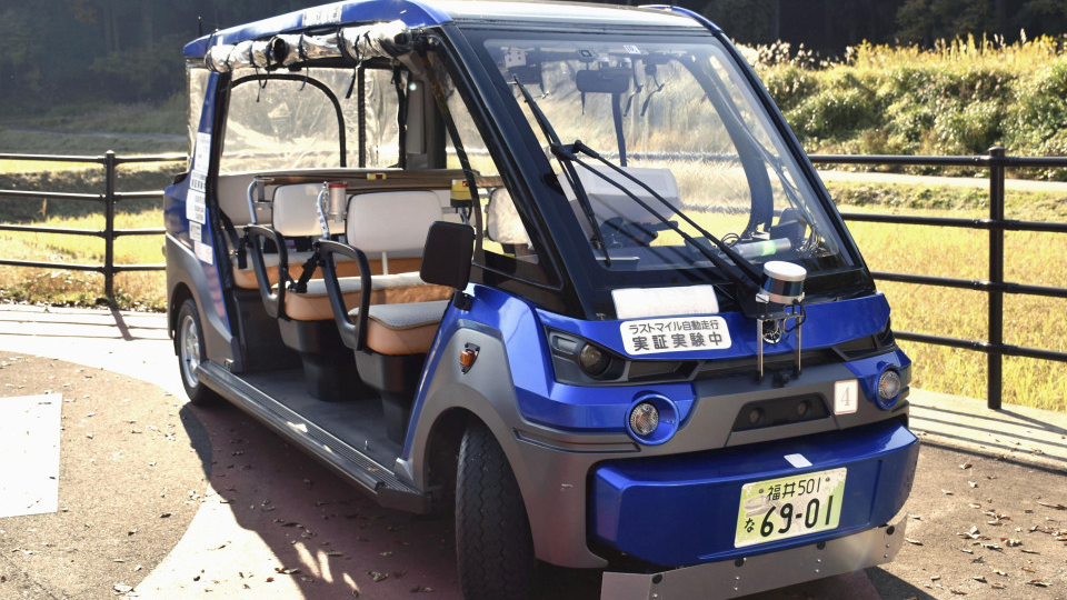FEATURE:Japanese town set to OK country's 1st "level-4" autonomous vehicles