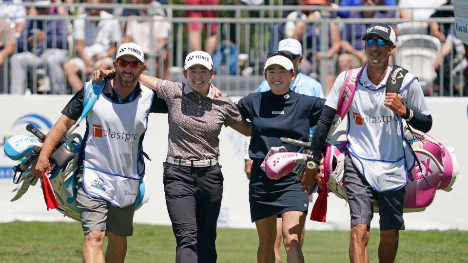 Golf: Akie Iwai surges into tie for lead at LPGA event in LA