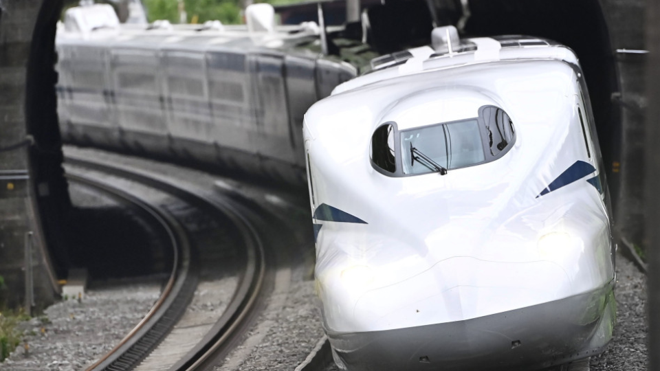 2 arrested in suspected Japan bullet train ticket fraud operation