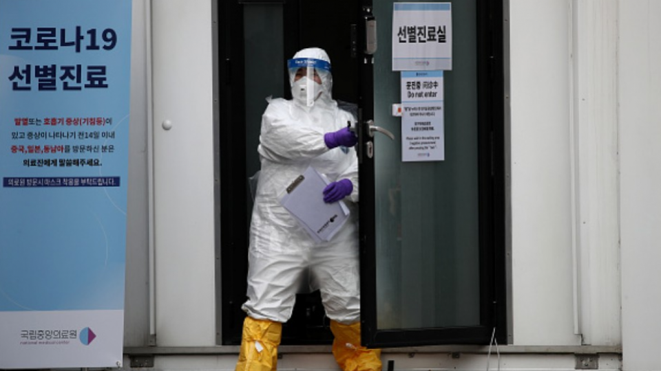 Coronavirus surge continues in S. Korea as tally tops 2,300