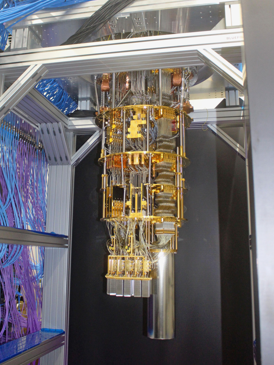 Japan's Fujitsu, Riken push ahead with quantum computer development