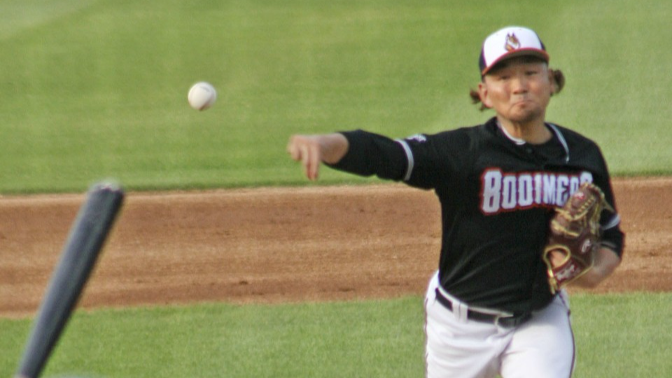 Japanese pitcher driven by passion, not paycheck, in indy league