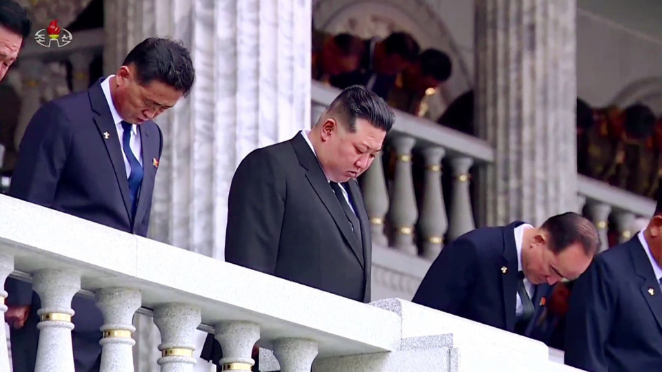 Kim Jong Il And Kim Il Sung