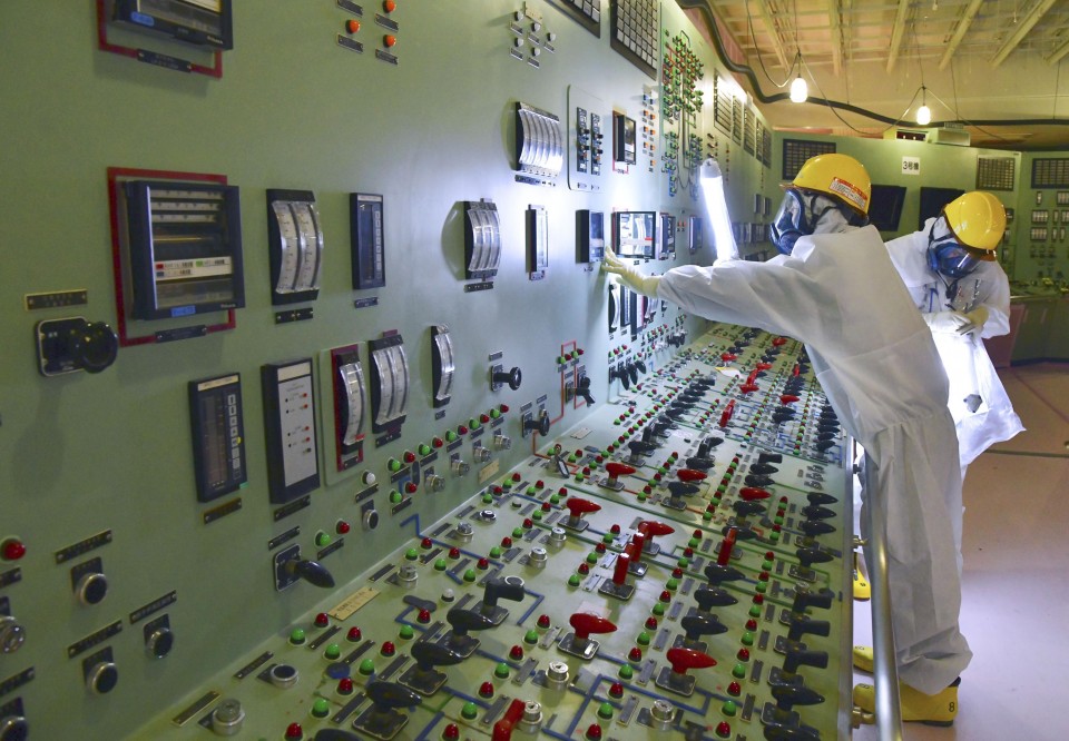 Fukushima Daiichi control room revealed 7 yrs after meltdowns